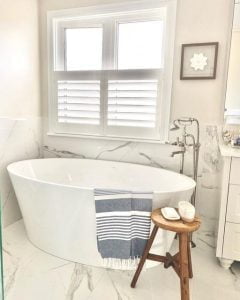 25 Modern Bathroom Window Ideas