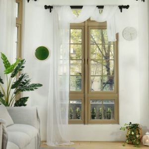 9 Elegant Window Scarf Ideas