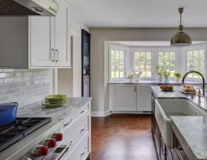 6 Traditional Kitchen Bay Window Ideas