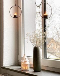 25 Classy Window Sill Ideas