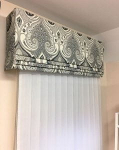 25 Classic Window Cornice Ideas