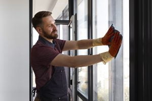 Here's What Professional Window Cleaners Use to Clean Windows