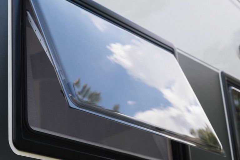 Guide to Standard RV Window Sizes for Efficient Replacement
