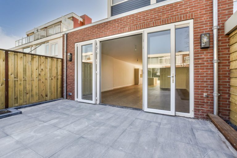 Understanding Storefront Window Sizes: Complete Guide