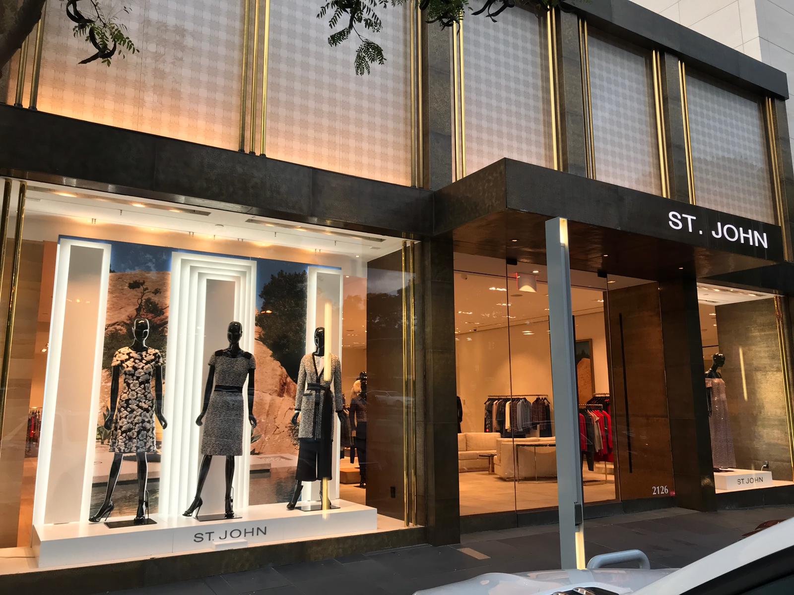 The Top 33 Window Display Companies