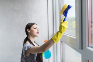 Here's What Professional Window Cleaners Use to Clean Windows