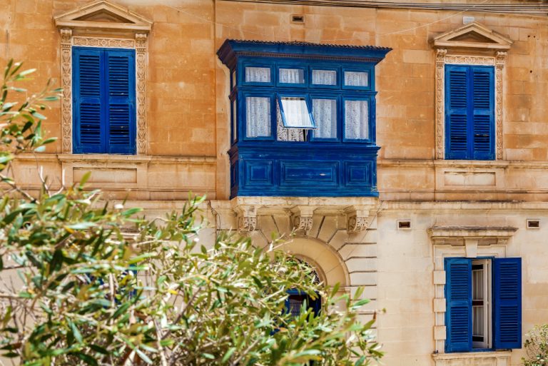 Understanding Malta Window Sizes: Guide and Measurements