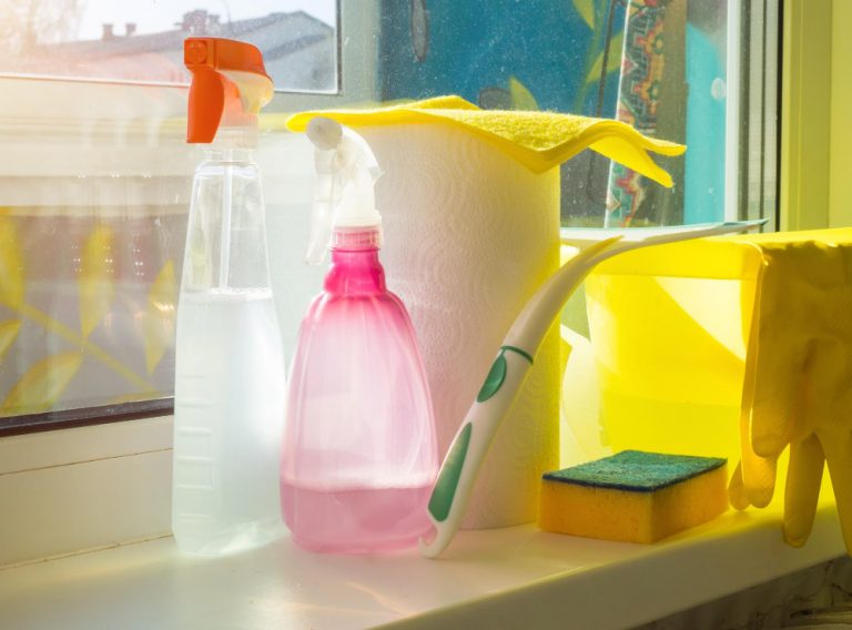 How to Clean Window Sills Inside: Effective Techniques & Useful Tips