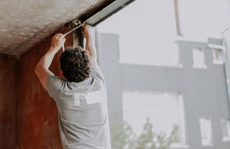 How to Seal a Window