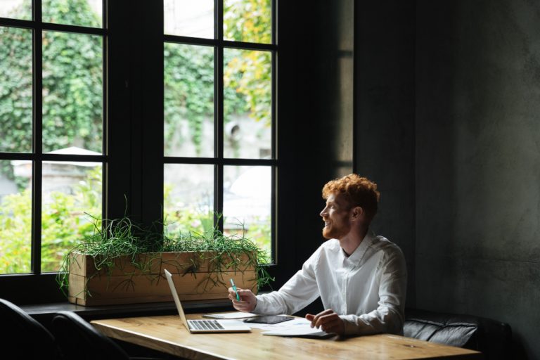 Should Your Desk Face a Window? Pros, Cons & Expert Tips for Productivity