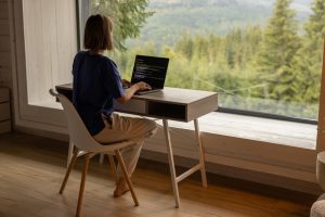 Should Your Desk Face a Window? Pros, Cons & Expert Tips for Productivity
