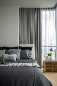 How to Balance an Off Center Window