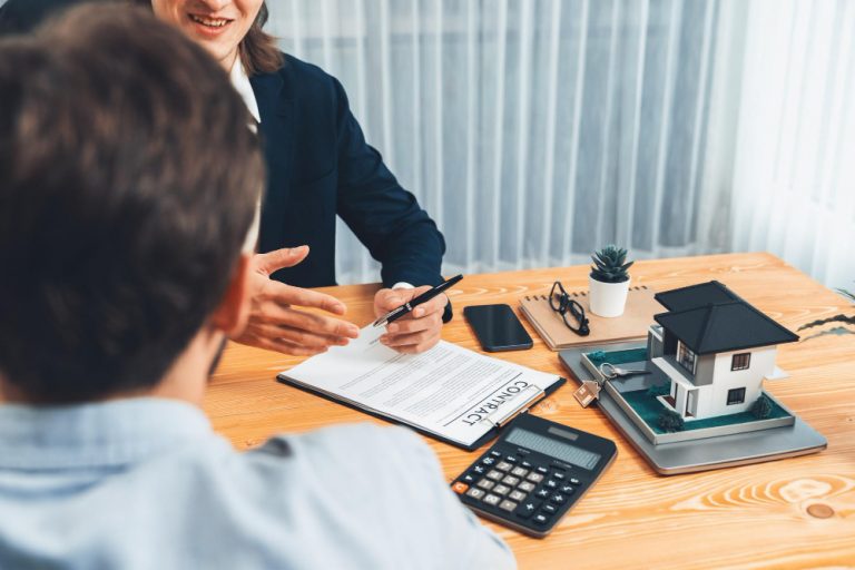 The 4 Golden Rules of Buying and Selling a House